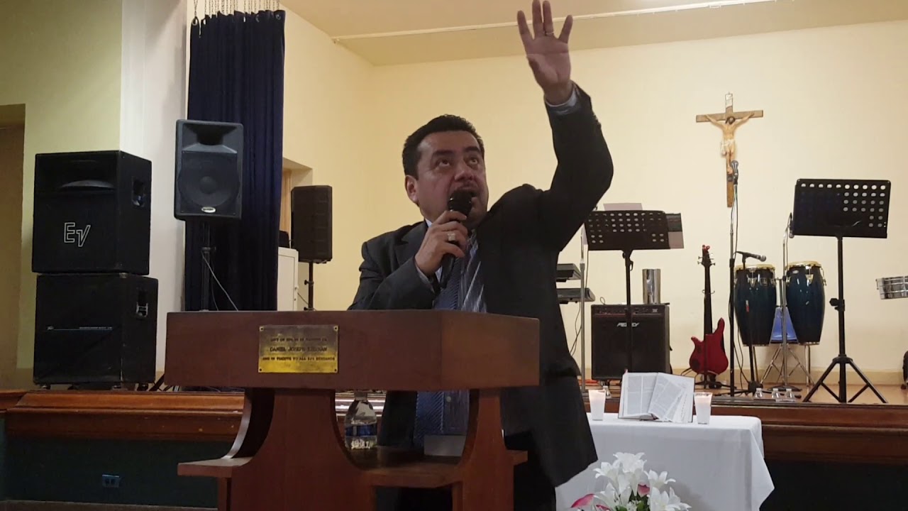 Julio Samayoa, predicador carismático católico - YouTube