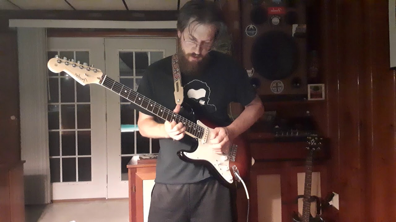 Black solo (looper improv)- Pearl Jam cover - YouTube