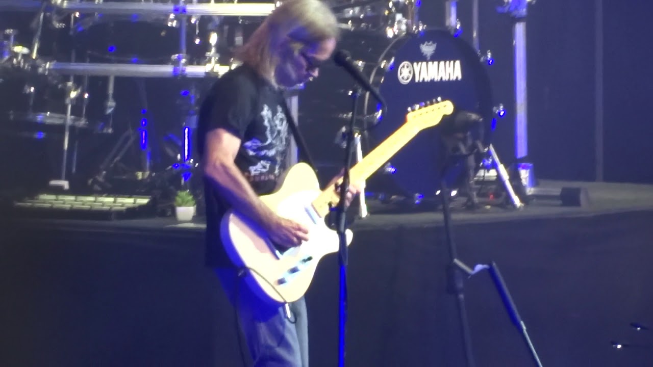 Dancing Nancies Dave Matthews Band Riverbend June 7, 2018 Cincinnati ...