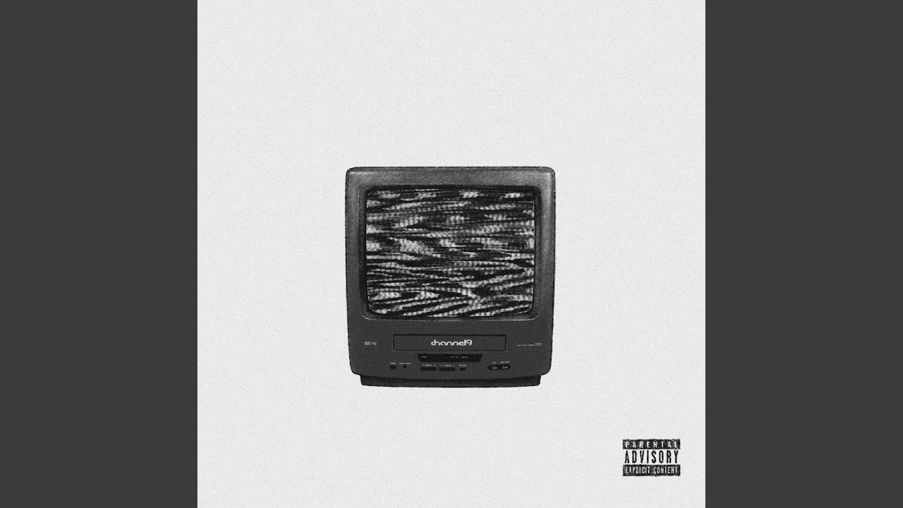 Luna (feat. SolidBoy) - YouTube