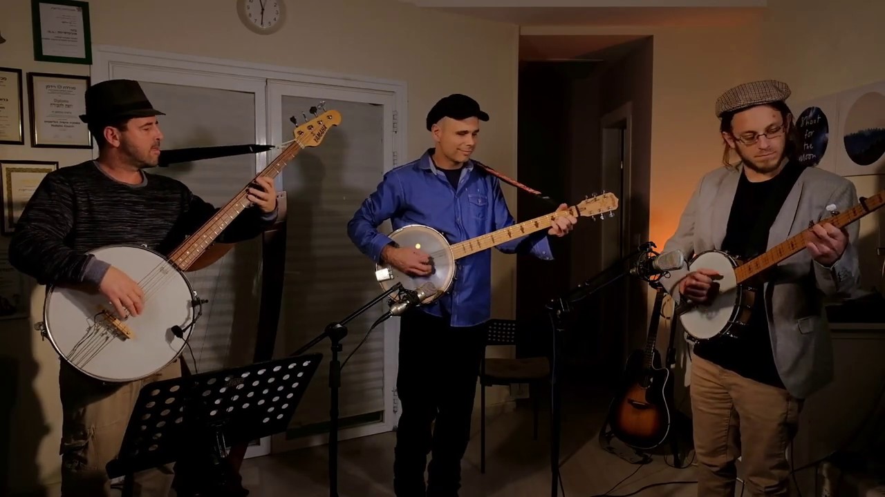 The israeli banjo ensemble - The Shepherd Song - שיר הנוקדים - YouTube