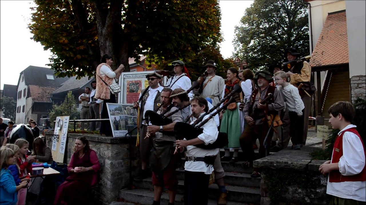 Historischer Dorfmarkt Oberacker 2014 - Auszug der Böllerschützen - YouTube