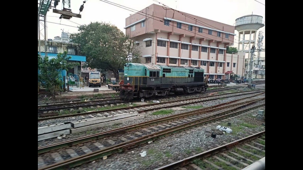 WDM7 11003 RESTING AT MGR CENTRAL - YouTube