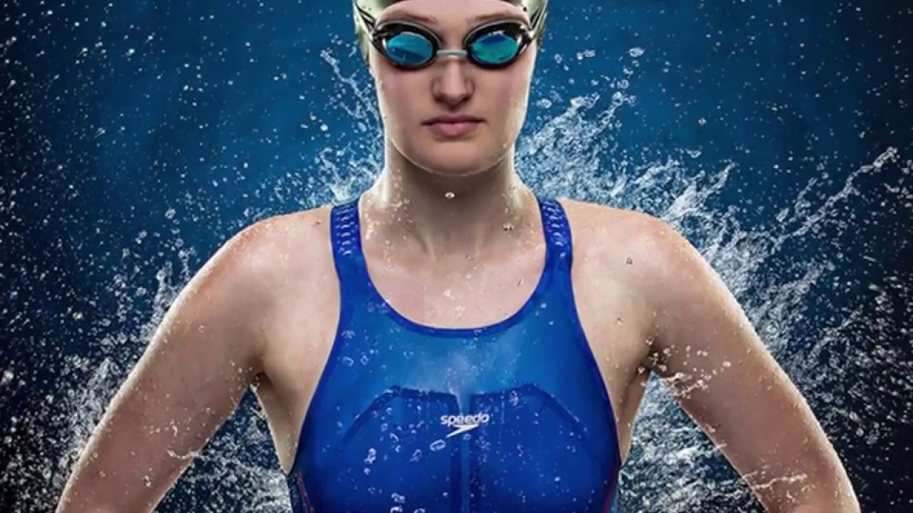 Behind-the-Scenes: Swimmer Splash Studio Portrait - YouTube