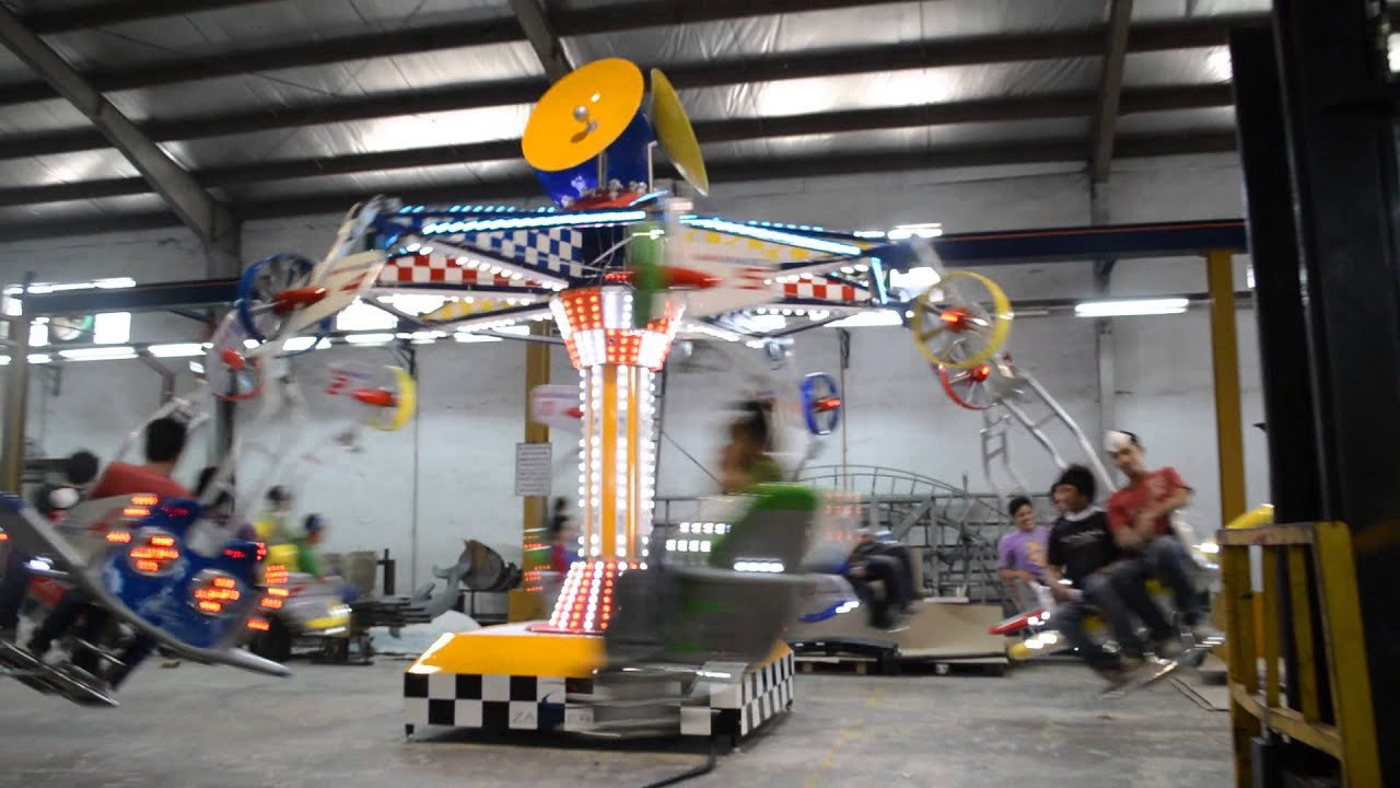 Zamperla Sky Race Park Model - YouTube