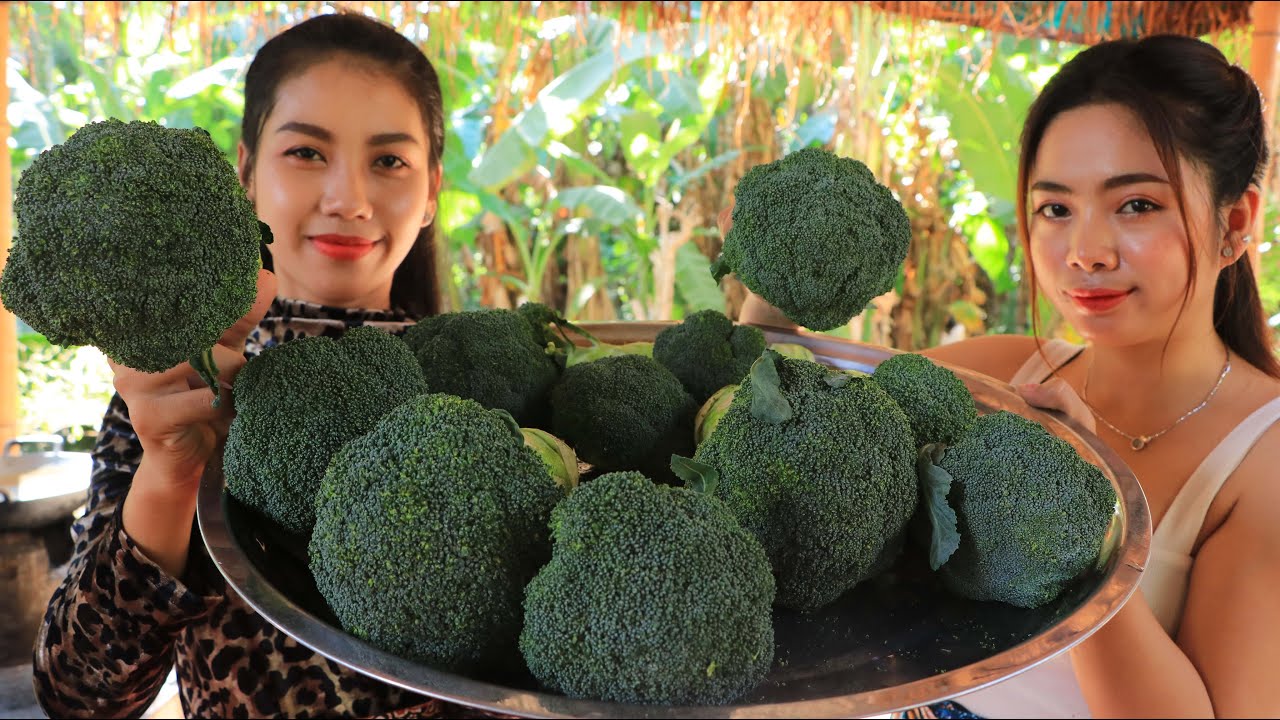 Yummy cooking BBQ beef with Broccoli recipe - Natural Life TV - YouTube