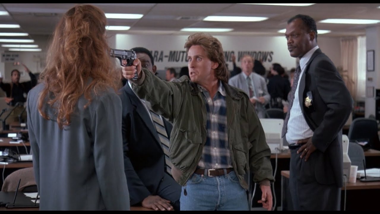 Loaded Weapon 1 (1993) Police Station - YouTube