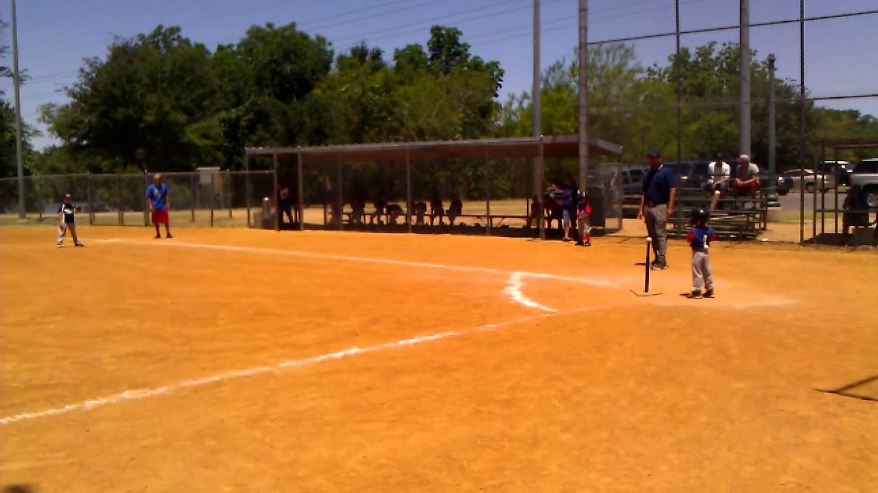 Turn 2 T-ball Austin, TX - YouTube