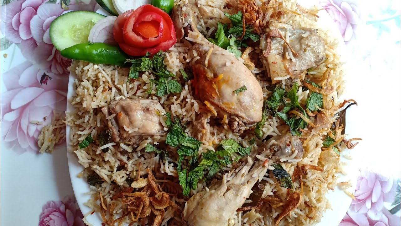Mazedar Chicken Biryani recipe by Desi Dastarkhwan - YouTube