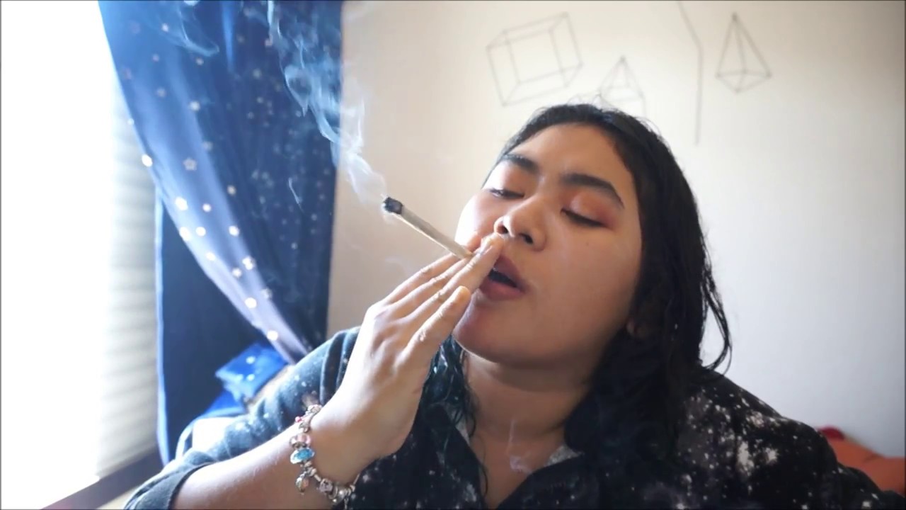 DOKHA infused cigarette?! (rolling dokha) - YouTube