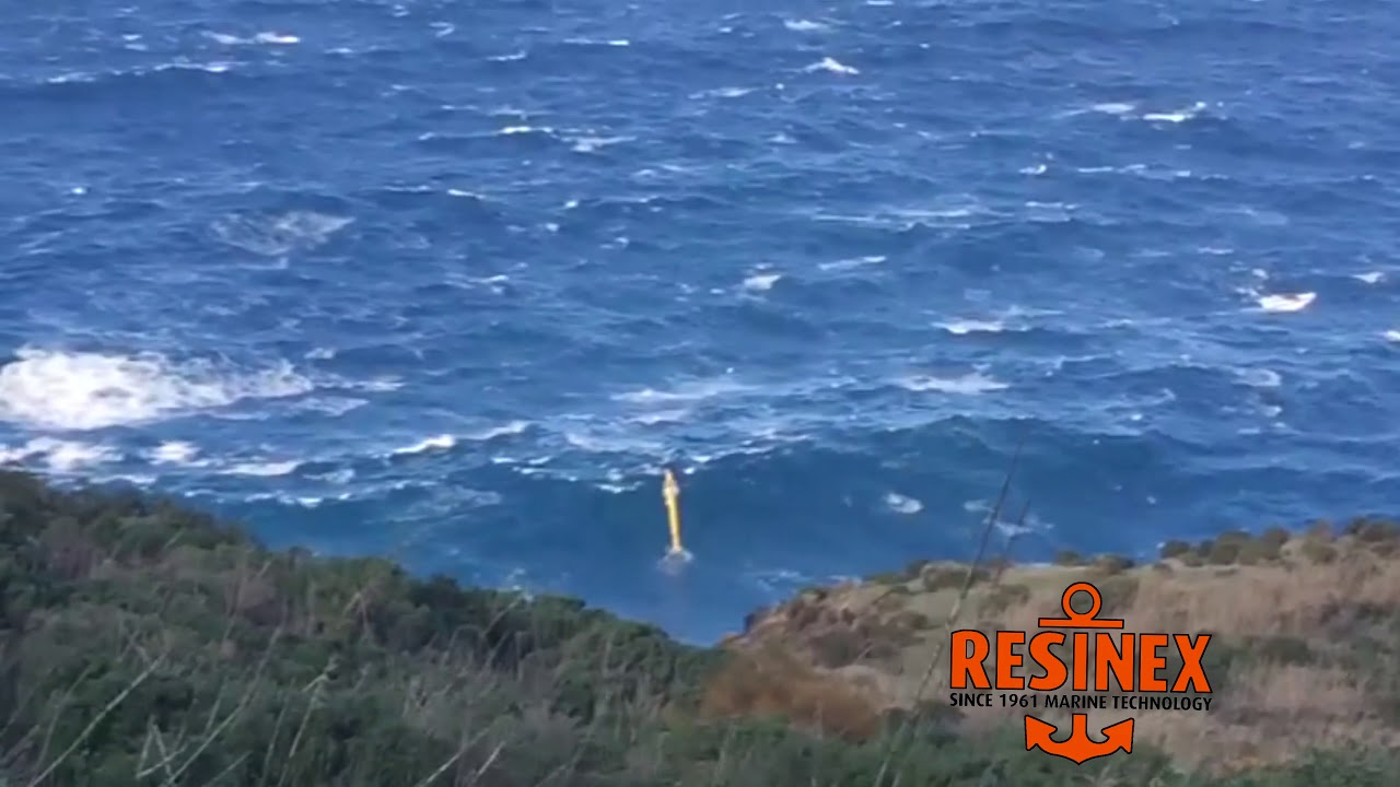 Resinex elastic beacon withstands giant waves in Stromboli - YouTube