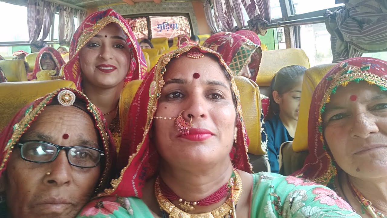 हाथ न चुडो बहन तेरे त लायो |भाई बहन का मायरा गीत // Vimala Devi - YouTube