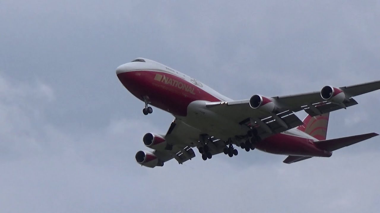 Boeing 747 National Airlines(30th Anniversary Livery) landing on EPRZ ...