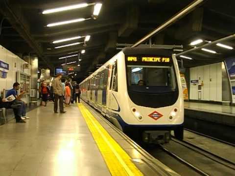 Metro de Madrid - 3000 en el Ramal Opera Principe Pio - YouTube