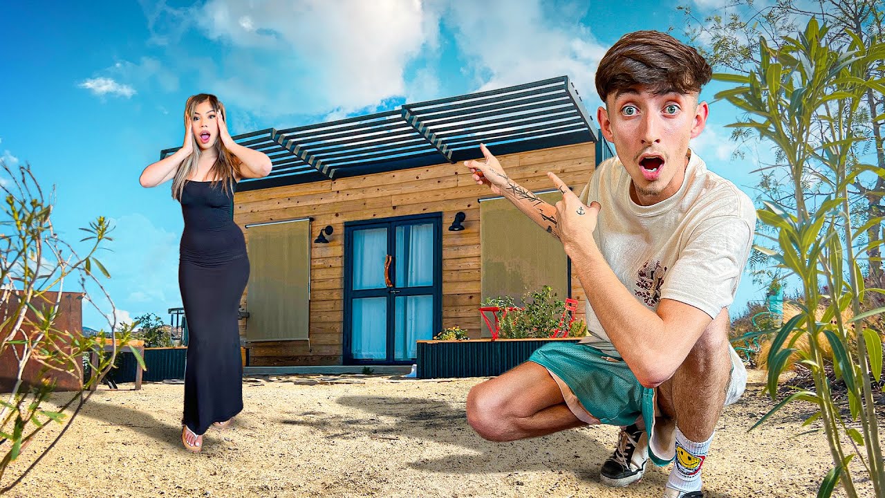 Overnight In The WORLD'S Tiniest Airbnb... 🏡 - YouTube