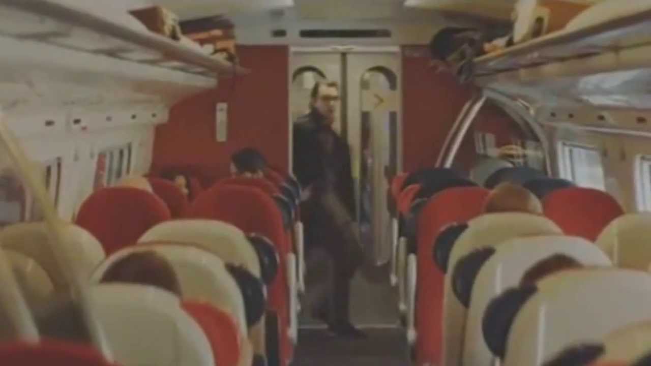 Virgin Advert - Dean Martin Volare - Full song 16:9 Widescreen - YouTube