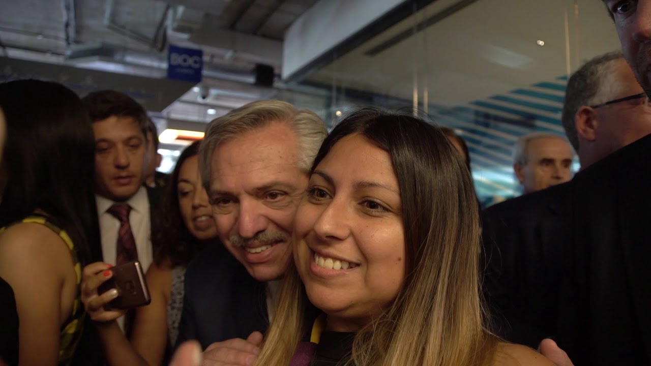 Visita a las nuevas oficinas de Accenture - YouTube