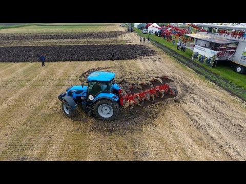 İyi Şov Yaptı Pulluk ve Traktörü Aynı Anda Döndürüyor - Landini 6-140C