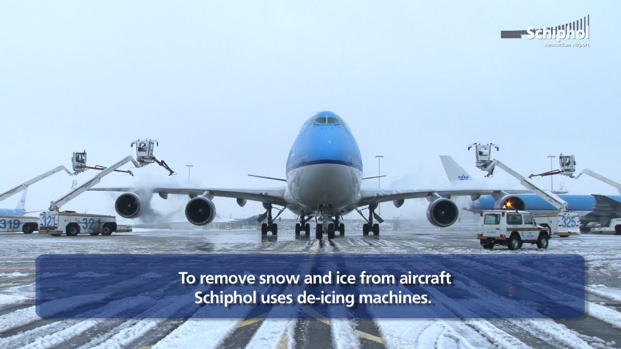 New unique de-icing simulator in use at Schiphol - YouTube