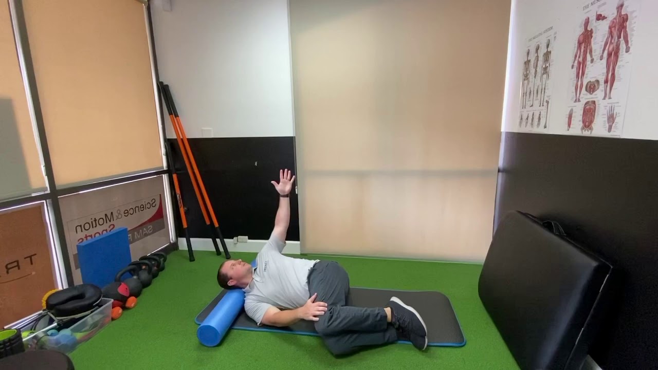 Sidelying Thoracic Spine Rotation - YouTube