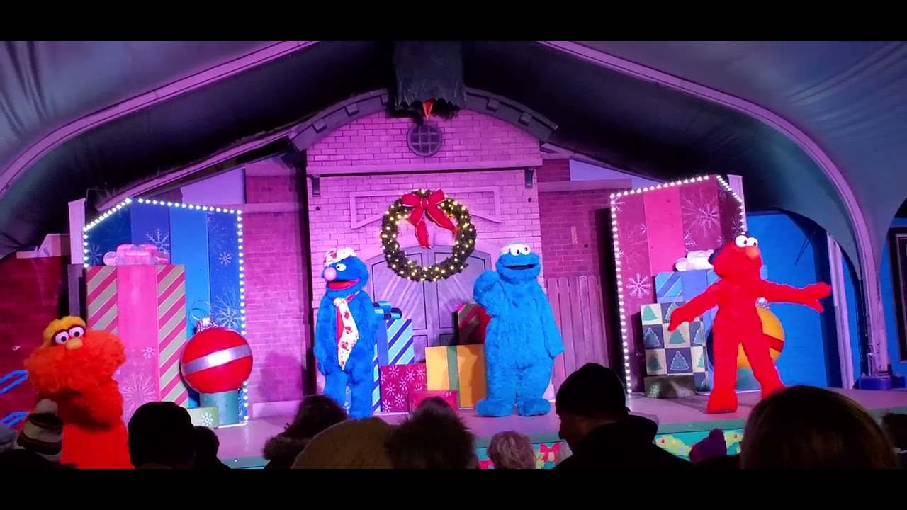 Elmo's Christmas wish at sesame place 2022 part 1 - YouTube