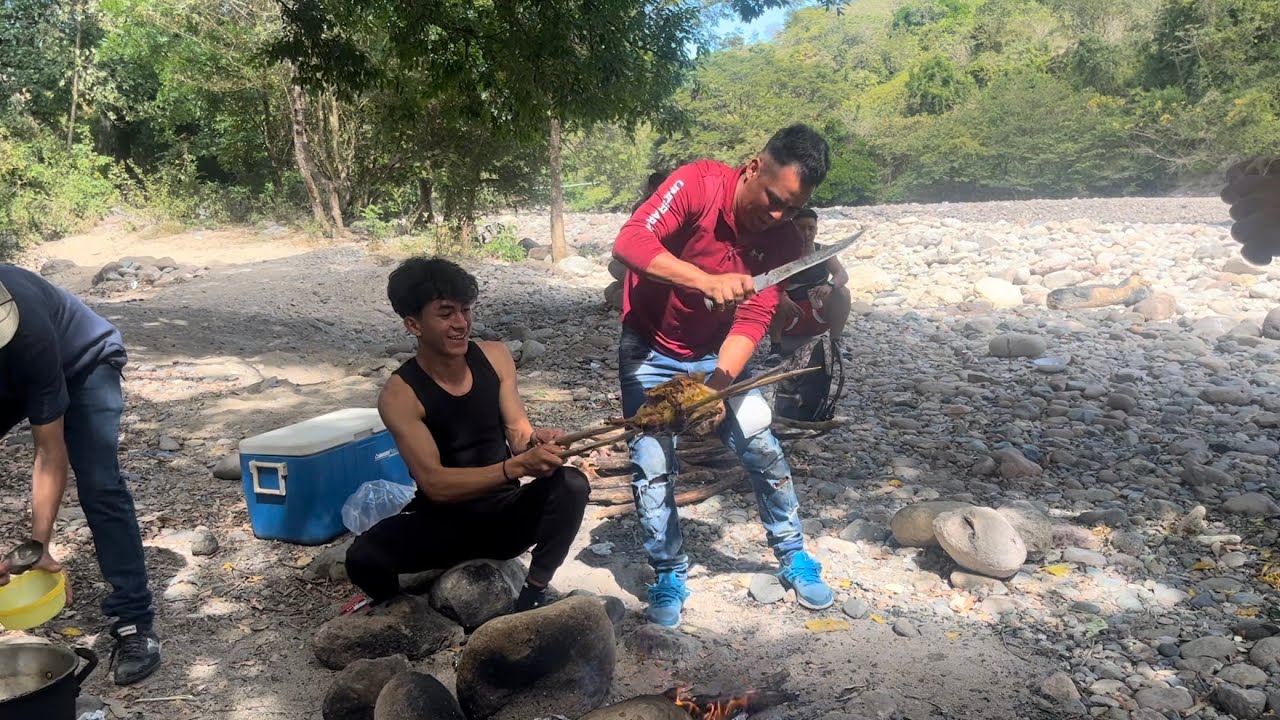 Cosinando en en el rio sumpul - YouTube