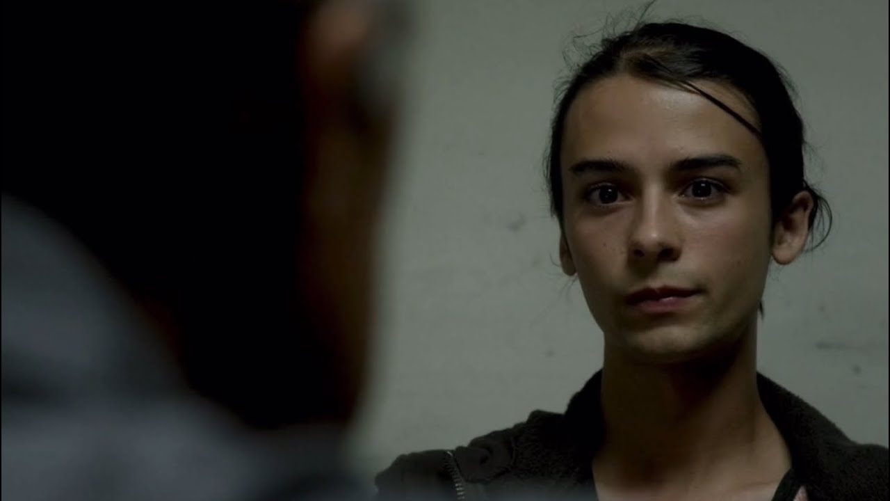 Bosch - Bosch Interrogates Sharkey [3x03] - YouTube