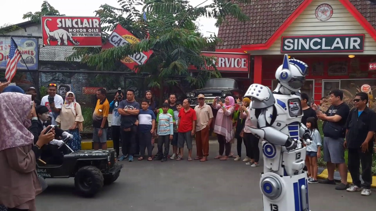 Museum angkot - YouTube