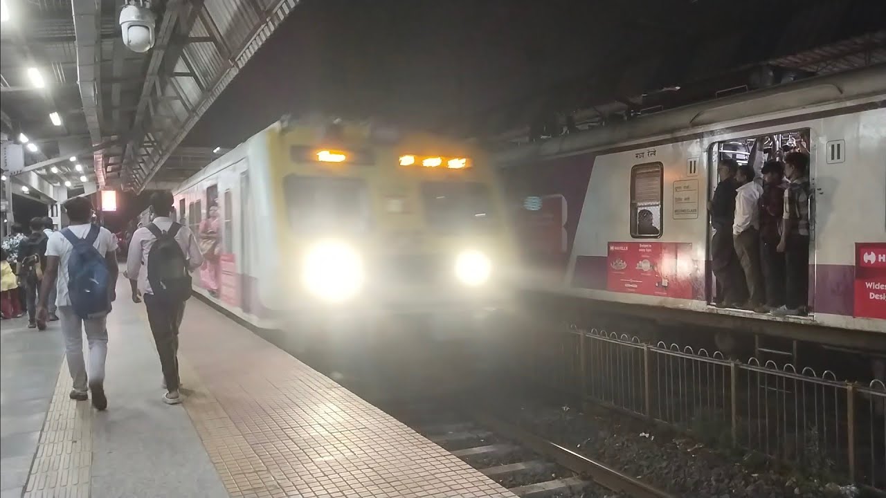 Night local train mumbai railway station video | Indian night local ...