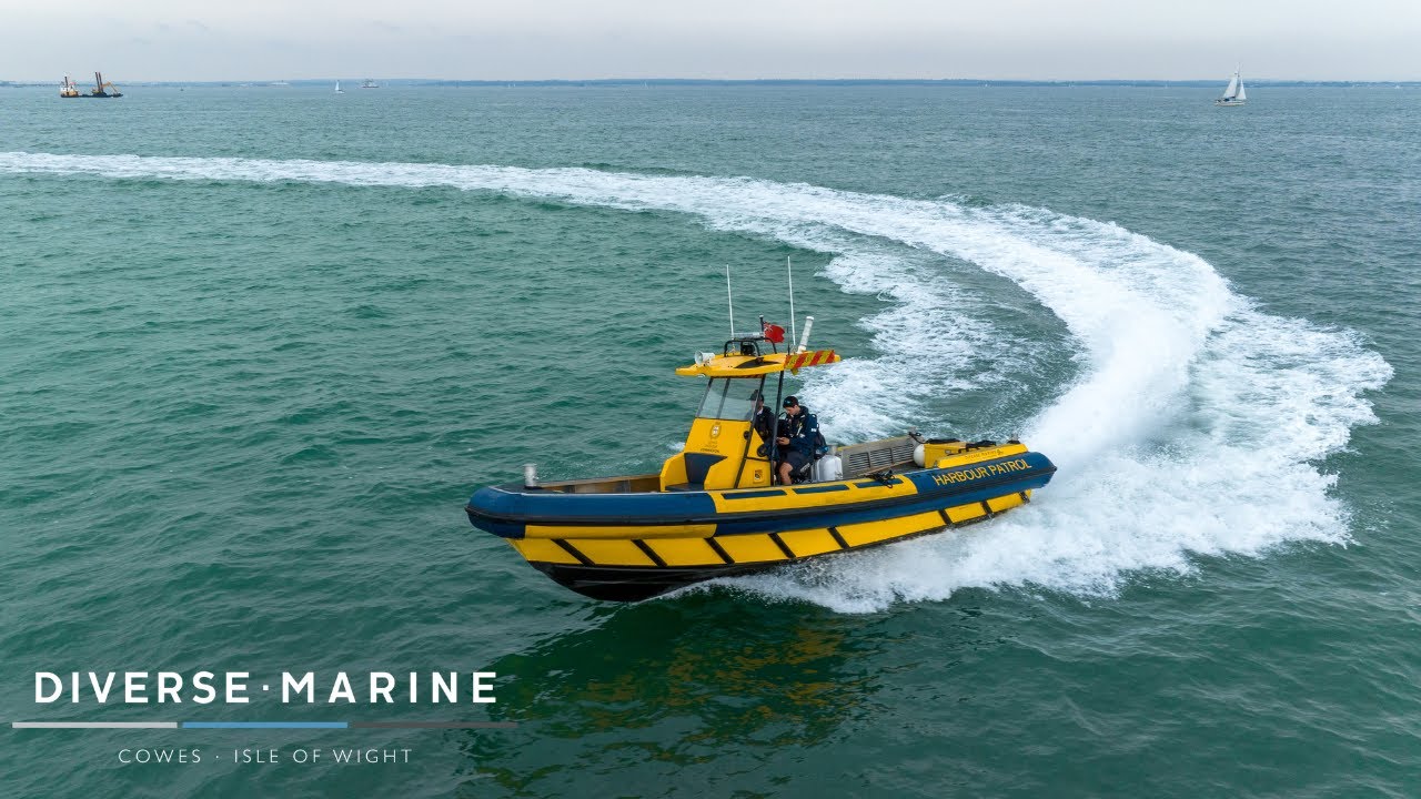 Cowes Harbour Commission "HM1" - A Diverse Marine Built 9m Jet RIB ...