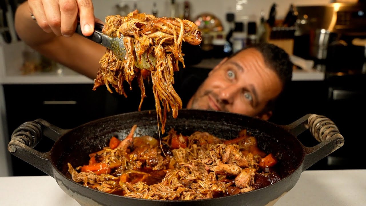 Receta fácil de pernil al caldero que se deshace solo - YouTube