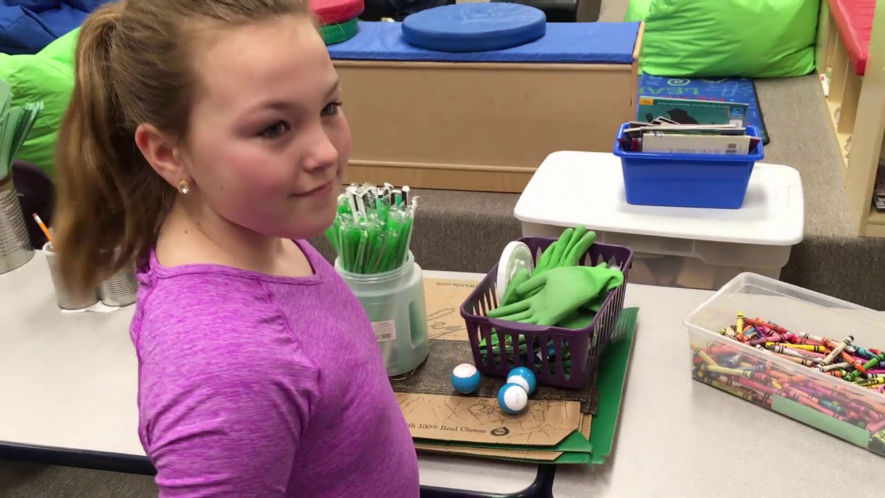Benton Community School District Student Makerspace Tour - YouTube