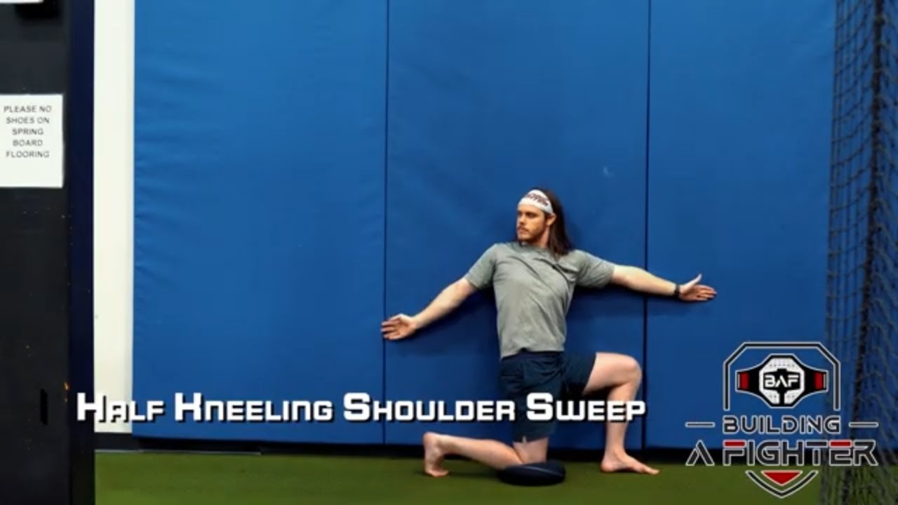 Half Kneeling Shoulder Sweep - YouTube