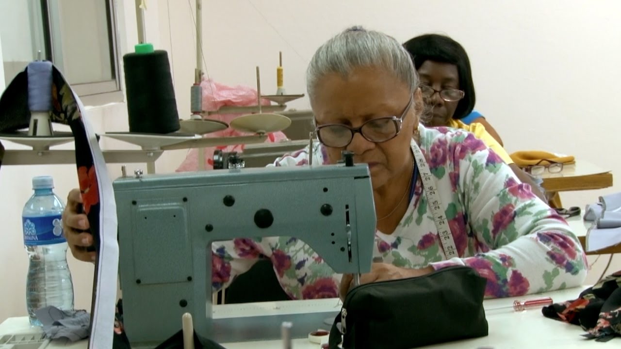 Inscríbete en nuestros cursos de Modistería Básica - YouTube