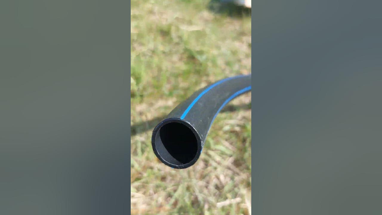 На видео установка скважинного насоса. Это времянка для строительства ...