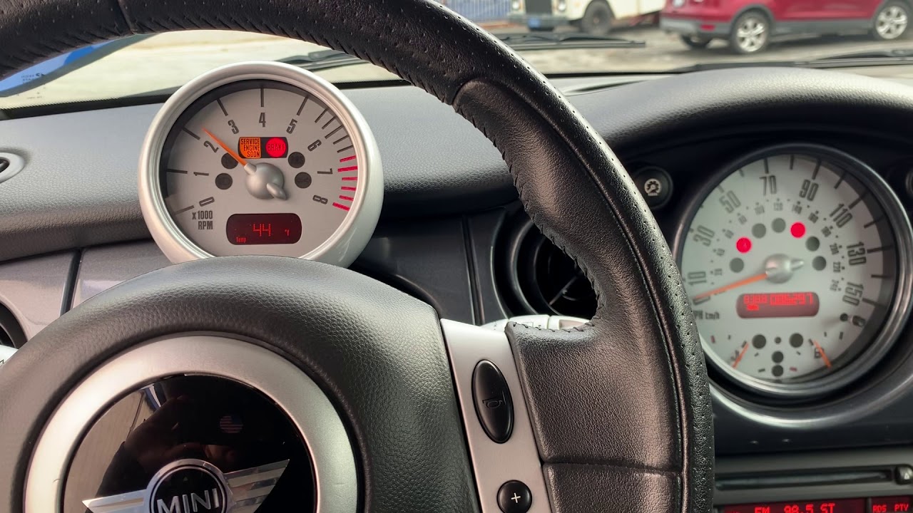 2003 Mini Cooper S Start Up & Walk Around - YouTube