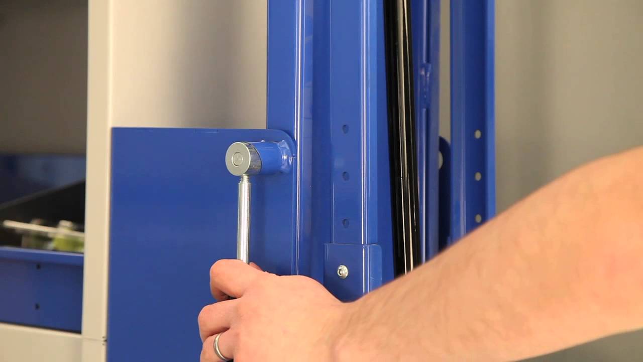Pull-out Vice - YouTube