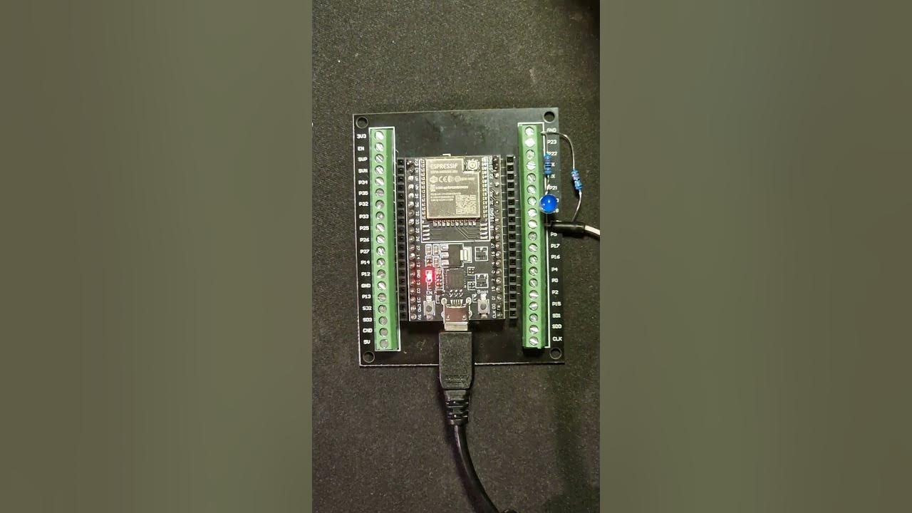 5 flash - 100ms HIGH / 150ms LOW - YouTube