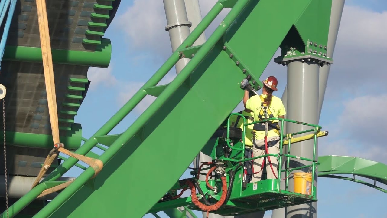 Last section of the Hulk track replaced at Universal Orlando - YouTube