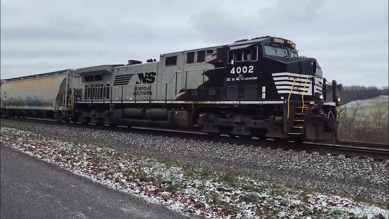 NS #4002 'Red Mane' DC to AC Conversion Eastbound! - YouTube