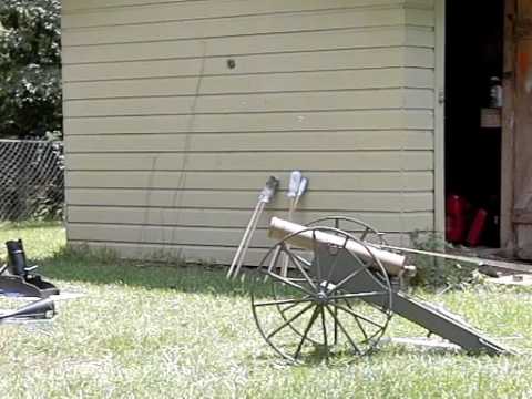 Dom half scale mountain howitzer firing - YouTube