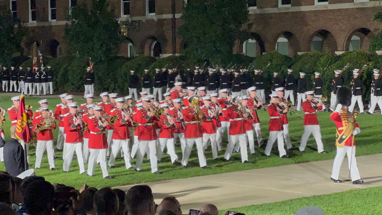 Friday Evening Parade - President’s and Commandant’s Own US Marine ...