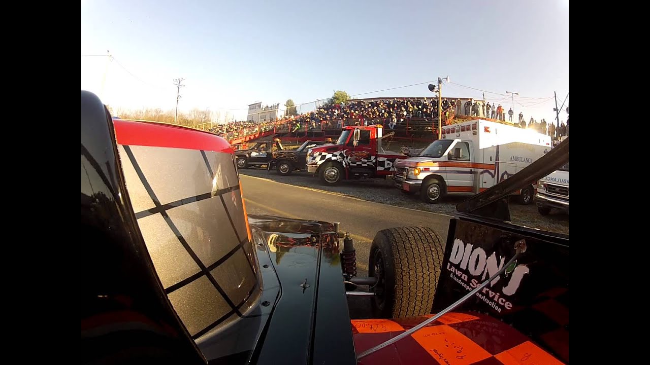 Billy Lowden Jr Heat Race @ Mahoning Vally Speedway 10/26/2013 - YouTube