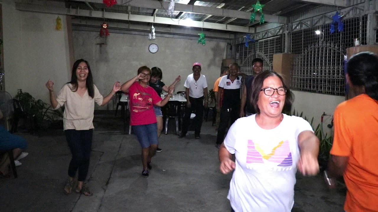 KLASMEYTS SOUL TRAIN AND CONGA LINE DANCE - YouTube