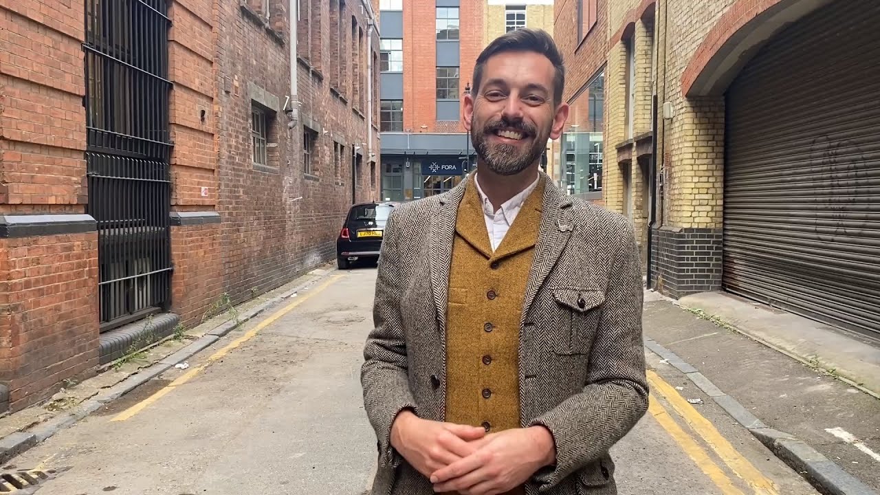 Tim Dunn in Newcastle - YouTube