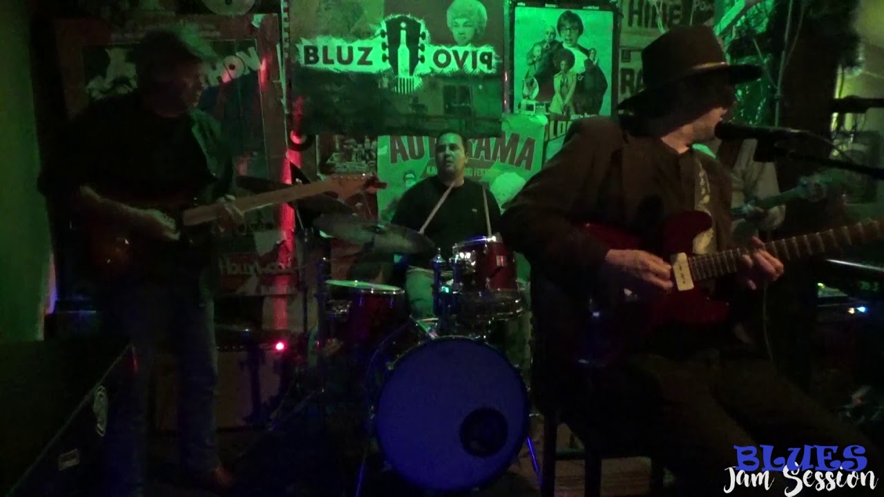 Blues Jam Session - 21 (Live at Bluz i Pivo 25. 11. 2019.) - YouTube