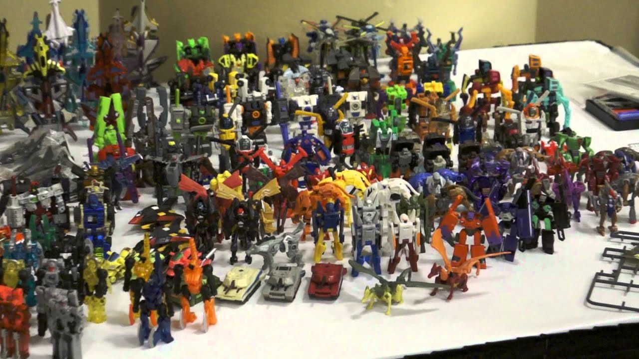 Massive Transformers Mini-Con / Microns collection on display at BotCon ...