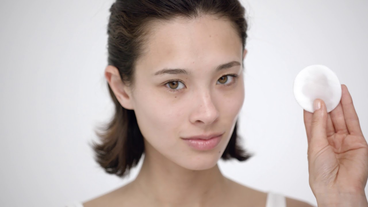 How To Apply Tri-Phase Daily Glow Toner - YouTube