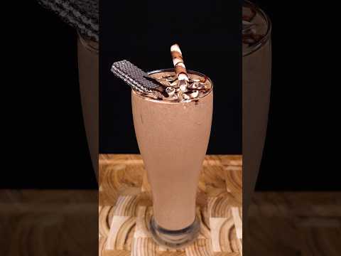 Britannia Bourbon chocolate Shake 😋#shorts