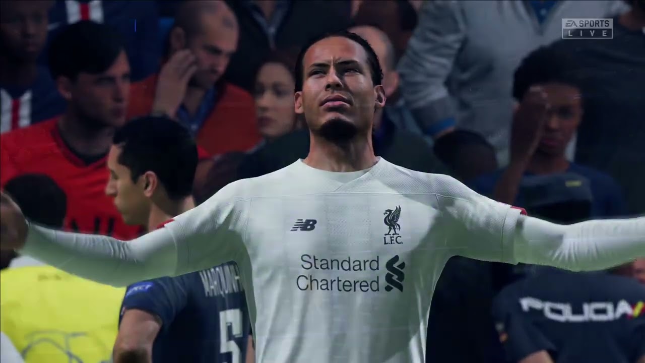 Playing FIFA with my friend - YouTube